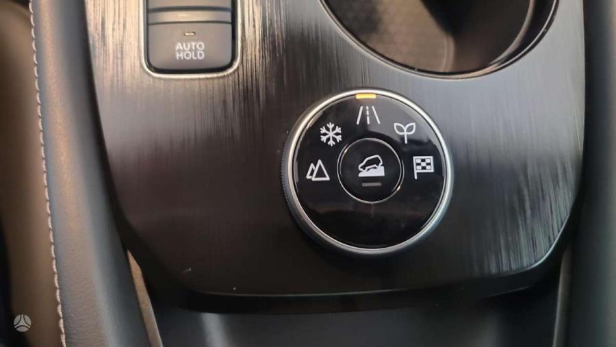 Grey Nissan X-Trail 2023 in Siauliai, with an engine capacity of 1.50 L and mileage of 25 thousand km for 33500 €, photo 20 on AUTOMOTO.COM.LV