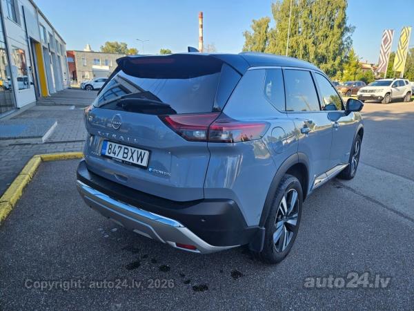 Grey Nissan X-Trail 2023 in Tartu, with an engine capacity of 1.50 L and mileage of 61 thousand km for 37900 €, photo 3 on AUTOMOTO.COM.LV
