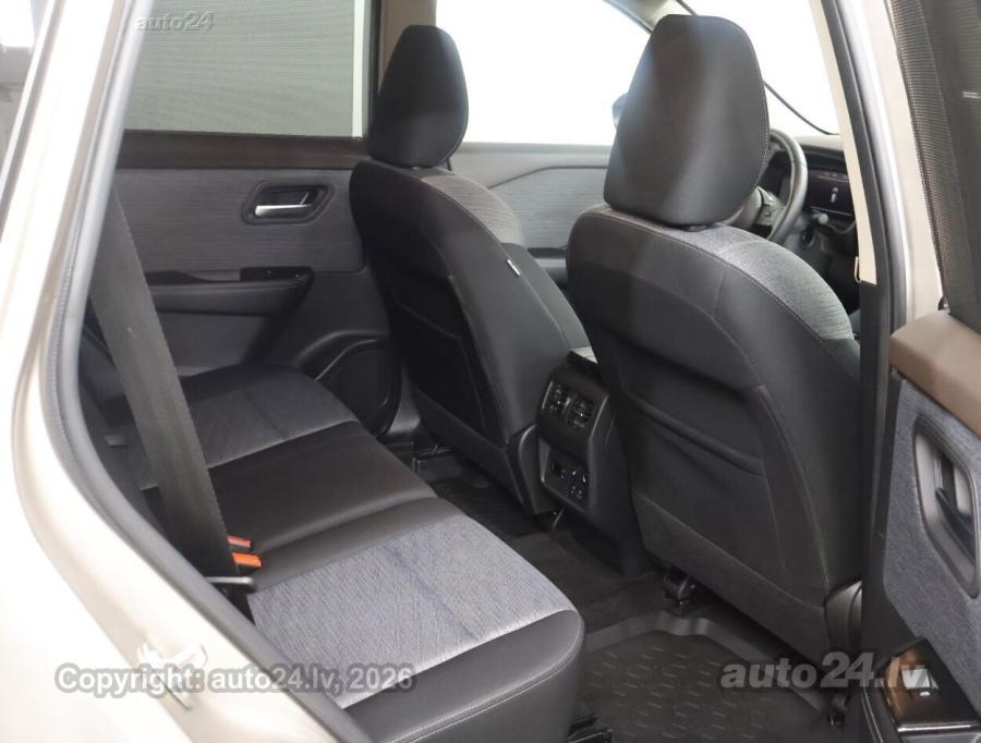 Pelēks Nissan X-Trail 2024 Tallina, ar dzinēja tilpumu 1.50 L un nobraukumu 57 tūkst. km par 30900 €, foto 9 vietnē AUTOMOTO.COM.LV