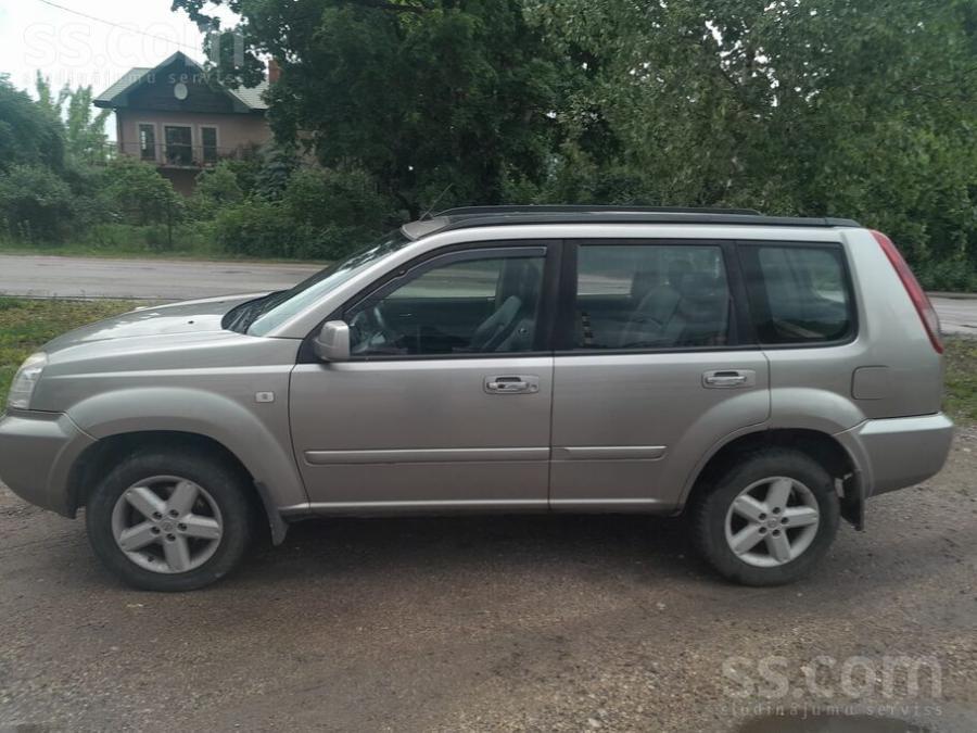 Nissan X-Trail 2005 in Kraslava, with an engine capacity of 2.20 L and mileage of 235 thousand km for 1800 €, photo 4 on AUTOMOTO.COM.LV