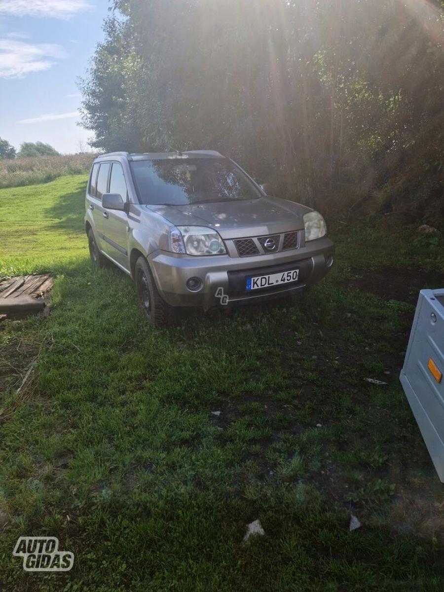 Nissan X-Trail 2005 Kalvarija, ar dzinēja tilpumu 2.20 L un nobraukumu 230 tūkst. km par 800 €, foto 1 vietnē AUTOMOTO.COM.LV