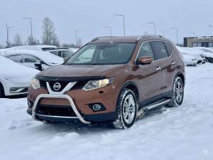 Orange Nissan X-Trail 2015 in Vilnius, with an engine capacity of 1.60 L and mileage of 190 thousand km for 7900 €, photo 4 on AUTOMOTO.COM.LV