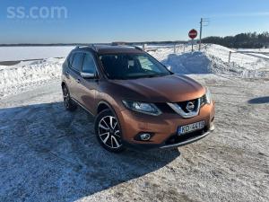 Orange Nissan X-Trail 2015 in Riga, with an engine capacity of 1.60 L and mileage of 200 thousand km for 8500 €, photo  on AUTOMOTO.COM.LV