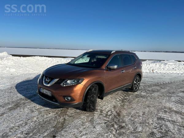 Orange Nissan X-Trail 2015 in Riga, with an engine capacity of 1.60 L and mileage of 200 thousand km for 8500 €, photo 2 on AUTOMOTO.COM.LV