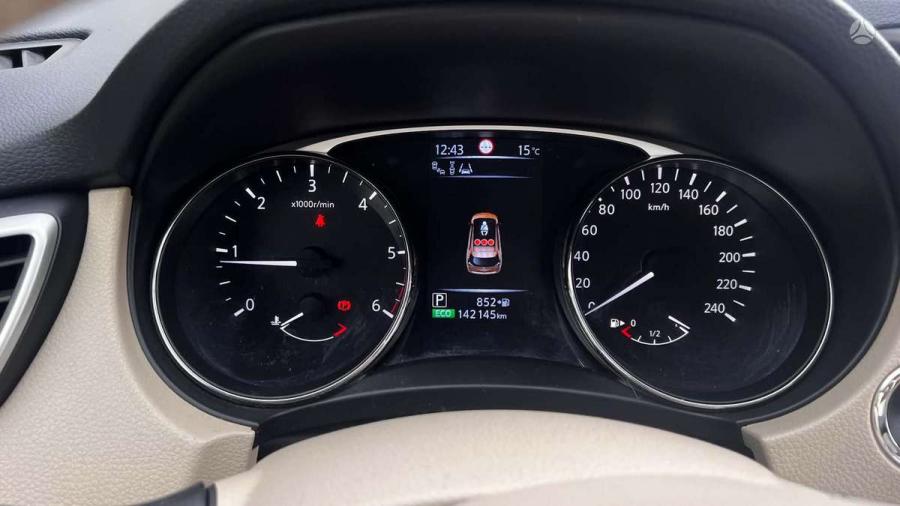 Оранжевый Ниссан ИксТрейл 2016 в Вильнюс, объемом двигателя 1.60 л и пробегом 142 тыс. км за 11000 €, фото 3 на AUTOMOTO.COM.LV