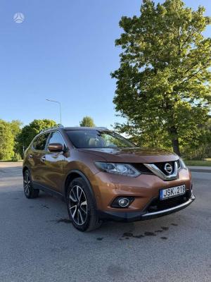 Oranžs Nissan X-Trail 2017 Viļņa, ar dzinēja tilpumu 1.60 L un nobraukumu 191 tūkst. km par 9500 €, foto  vietnē AUTOMOTO.COM.LV