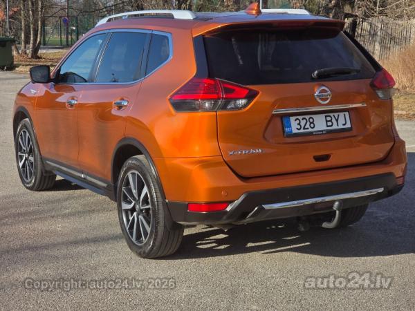Orange Nissan X-Trail 2018 in Viljandi, with an engine capacity of 2.00 L and mileage of 100 thousand km for 18999 €, photo 4 on AUTOMOTO.COM.LV