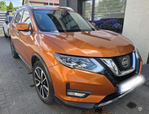 Oranžs Nissan X-Trail 2018 Viļņa, ar dzinēja tilpumu 1.60 L un nobraukumu 139 tūkst. km par 15200 €, foto  vietnē AUTOMOTO.COM.LV