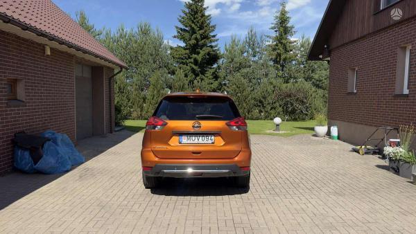 Orange Nissan X-Trail 2018 in Raseiniai, with an engine capacity of 2.00 L and mileage of 195 thousand km for 6800 €, photo 6 on AUTOMOTO.COM.LV