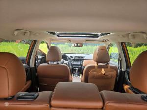 Orange Nissan X-Trail 2018 in Vilnius, with an engine capacity of 1.60 L and mileage of 139 thousand km for 13500 €, photo 14 on AUTOMOTO.COM.LV