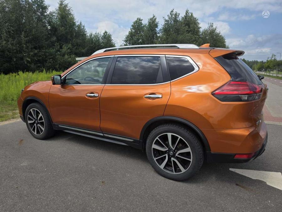 Orange Nissan X-Trail 2018 in Vilnius, with an engine capacity of 1.60 L and mileage of 139 thousand km for 13500 €, photo 16 on AUTOMOTO.COM.LV