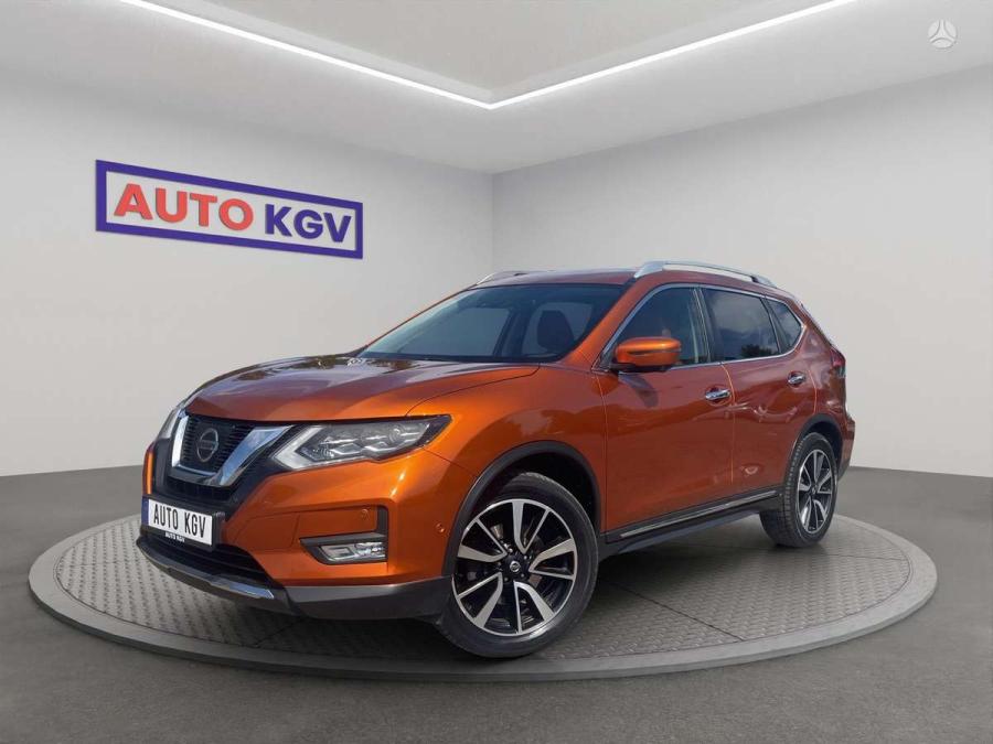 Orange Nissan X-Trail 2018 in Vilnius, with an engine capacity of 1.60 L and mileage of 139 thousand km for 13999 €, photo 3 on AUTOMOTO.COM.LV