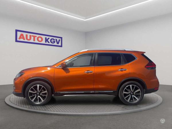 Orange Nissan X-Trail 2018 in Vilnius, with an engine capacity of 1.60 L and mileage of 139 thousand km for 13999 €, photo 3 on AUTOMOTO.COM.LV