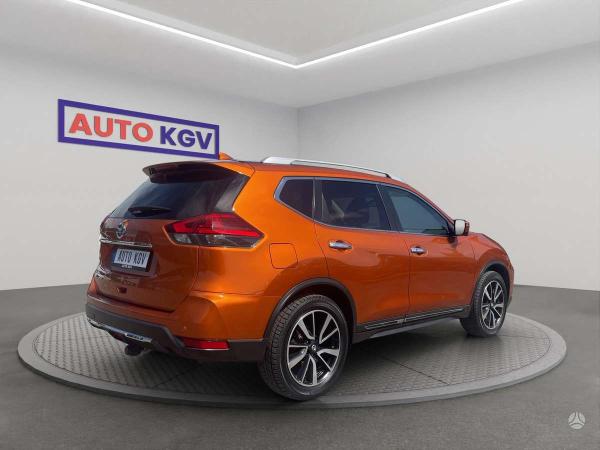 Orange Nissan X-Trail 2018 in Vilnius, with an engine capacity of 1.60 L and mileage of 139 thousand km for 13999 €, photo 5 on AUTOMOTO.COM.LV
