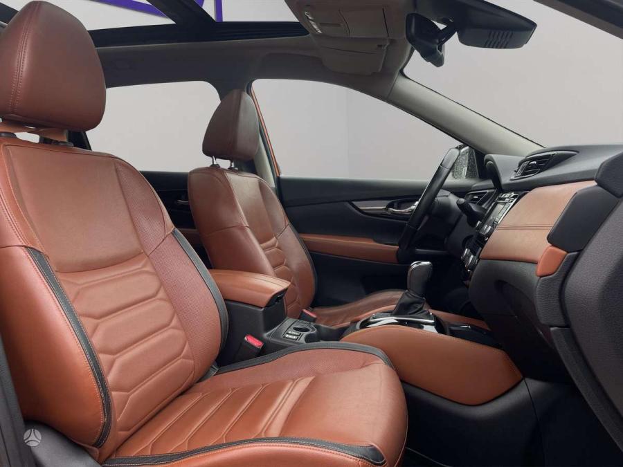 Orange Nissan X-Trail 2018 in Vilnius, with an engine capacity of 1.60 L and mileage of 139 thousand km for 13999 €, photo 9 on AUTOMOTO.COM.LV