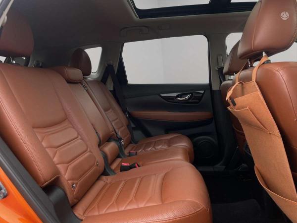 Orange Nissan X-Trail 2018 in Vilnius, with an engine capacity of 1.60 L and mileage of 139 thousand km for 13999 €, photo 10 on AUTOMOTO.COM.LV