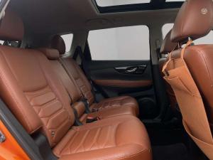 Orange Nissan X-Trail 2018 in Vilnius, with an engine capacity of 1.60 L and mileage of 139 thousand km for 13999 €, photo 11 on AUTOMOTO.COM.LV