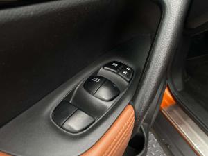 Orange Nissan X-Trail 2018 in Vilnius, with an engine capacity of 1.60 L and mileage of 139 thousand km for 13999 €, photo 15 on AUTOMOTO.COM.LV