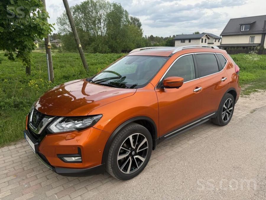 Orange Nissan X-Trail 2020 in Riga, with an engine capacity of 1.70 L and mileage of 73 thousand km for 19500 €, photo 1 on AUTOMOTO.COM.LV