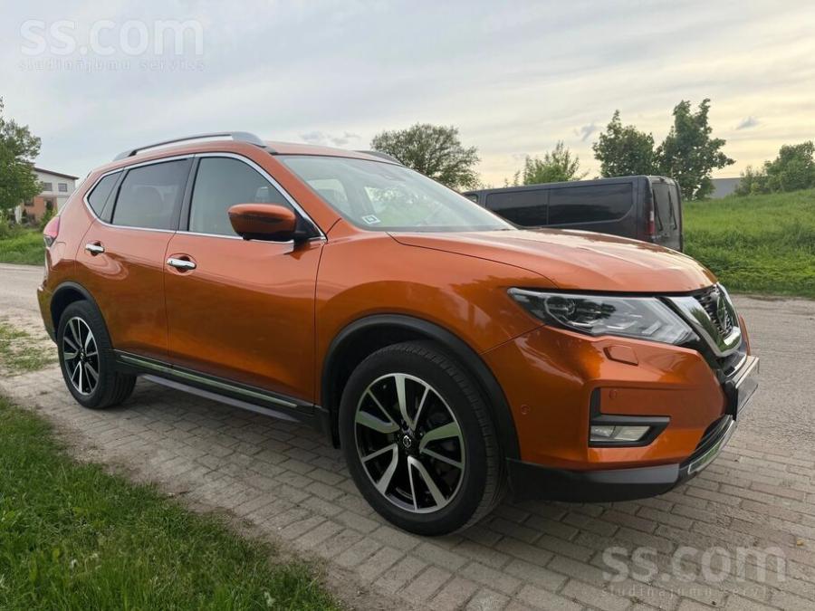 Orange Nissan X-Trail 2020 in Riga, with an engine capacity of 1.70 L and mileage of 73 thousand km for 19500 €, photo 3 on AUTOMOTO.COM.LV