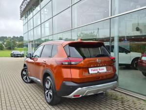 Orange Nissan X-Trail 2023 in Vilnius, with an engine capacity of 1.50 L and mileage of 55 thousand km for 34500 €, photo 4 on AUTOMOTO.COM.LV