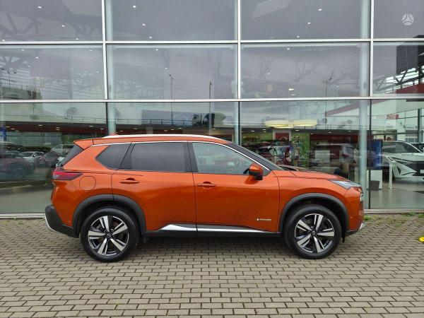 Oranžs Nissan X-Trail 2023 Viļņa, ar dzinēja tilpumu 1.50 L un nobraukumu 55 tūkst. km par 34500 €, foto 5 vietnē AUTOMOTO.COM.LV