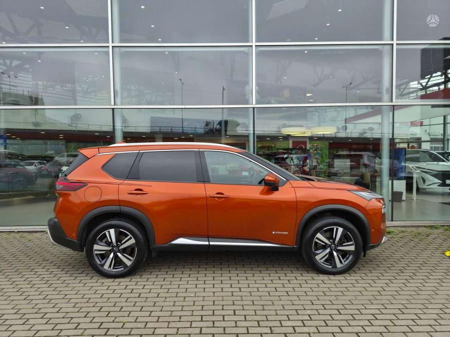 Orange Nissan X-Trail 2023 in Vilnius, with an engine capacity of 1.50 L and mileage of 55 thousand km for 34500 €, photo 6 on AUTOMOTO.COM.LV