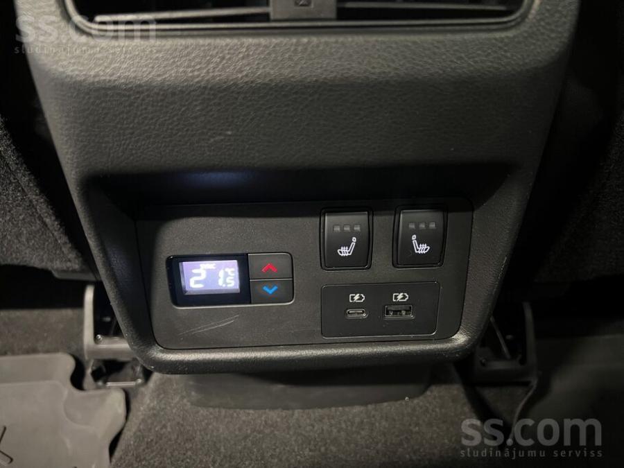 Oranžs Nissan X-Trail 2023 Rīga, ar dzinēja tilpumu 1.50 L un nobraukumu 34 tūkst. km par 29990 €, foto 24 vietnē AUTOMOTO.COM.LV
