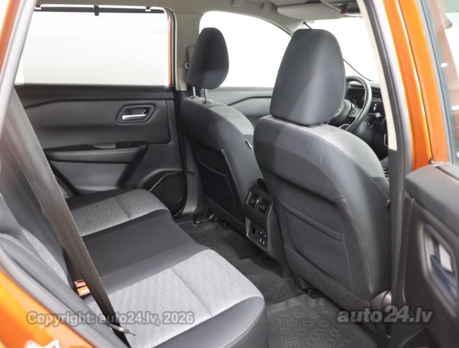 Oranžs Nissan X-Trail 2024 Tallina, ar dzinēja tilpumu 1.50 L un nobraukumu 45 tūkst. km par 29900 €, foto 11 vietnē AUTOMOTO.COM.LV