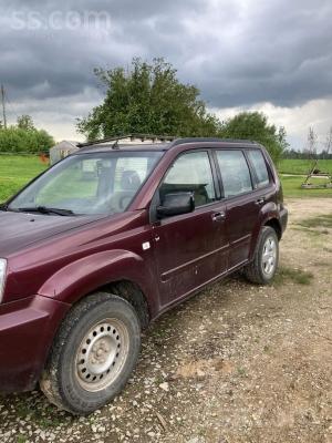 Sarkans Nissan X-Trail 2002 Cēsis, ar dzinēja tilpumu 2.00 L un nobraukumu 0 tūkst. km par 900 €, foto 3 vietnē AUTOMOTO.COM.LV