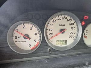Sarkans Nissan X-Trail 2002 Viļņa, ar dzinēja tilpumu 2.20 L un nobraukumu 285 tūkst. km par 1200 €, foto 7 vietnē AUTOMOTO.COM.LV
