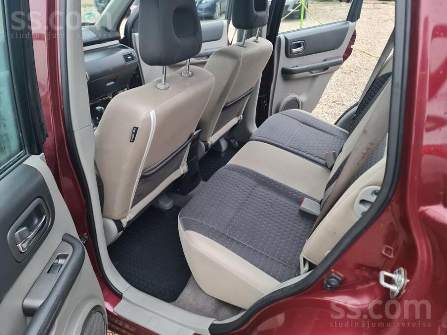 Sarkans Nissan X-Trail 2003 Cēsis, ar dzinēja tilpumu 2.20 L un nobraukumu 213 tūkst. km par 2350 €, foto 9 vietnē AUTOMOTO.COM.LV