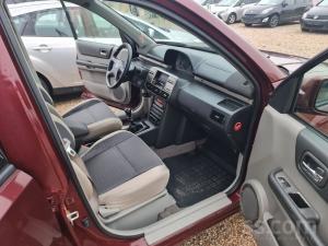 Sarkans Nissan X-Trail 2003 Cēsis, ar dzinēja tilpumu 2.20 L un nobraukumu 213 tūkst. km par 2350 €, foto 12 vietnē AUTOMOTO.COM.LV