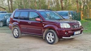 Red Nissan X-Trail 2003 in Grobiņa, with an engine capacity of 2.00 L and mileage of 351 thousand km for 2600 €, photo 7 on AUTOMOTO.COM.LV