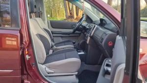 Red Nissan X-Trail 2003 in Grobiņa, with an engine capacity of 2.00 L and mileage of 351 thousand km for 2600 €, photo 9 on AUTOMOTO.COM.LV