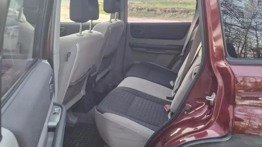 Red Nissan X-Trail 2003 in Grobiņa, with an engine capacity of 2.00 L and mileage of 351 thousand km for 2600 €, photo 13 on AUTOMOTO.COM.LV