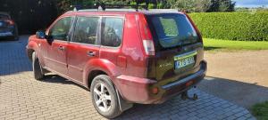 Red Nissan X-Trail 2004 in Jurbarkas, with an engine capacity of 2.49 L and mileage of 300 thousand km for 2000 €, photo  on AUTOMOTO.COM.LV