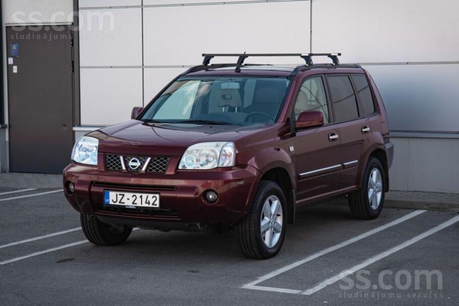 Красный Ниссан ИксТрейл 2005 в Рига, объемом двигателя 2.20 л и пробегом 232 тыс. км за 3490 €, фото 1 на AUTOMOTO.COM.LV