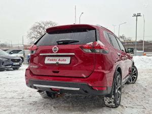 Red Nissan X-Trail 2018 in Vilnius, with an engine capacity of 1.60 L and mileage of 174 thousand km for 14900 €, photo 4 on AUTOMOTO.COM.LV