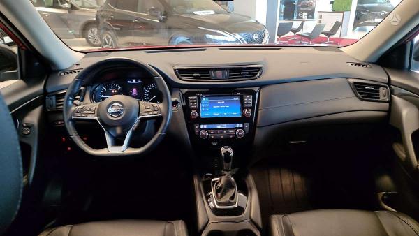 Red Nissan X-Trail 2018 in Siauliai, with an engine capacity of 1.60 L and mileage of 65 thousand km for 16200 €, photo 11 on AUTOMOTO.COM.LV