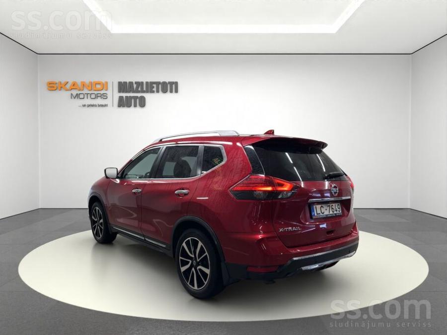 Red Nissan X-Trail 2018 in Riga, with an engine capacity of 1.60 L and mileage of 65 thousand km for 16990 €, photo 5 on AUTOMOTO.COM.LV