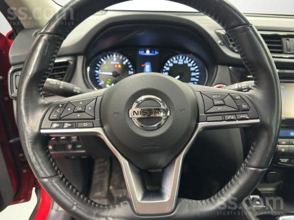 Red Nissan X-Trail 2018 in Riga, with an engine capacity of 1.60 L and mileage of 65 thousand km for 16990 €, photo 10 on AUTOMOTO.COM.LV