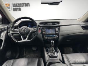 Red Nissan X-Trail 2018 in Riga, with an engine capacity of 1.60 L and mileage of 65 thousand km for 16990 €, photo 15 on AUTOMOTO.COM.LV