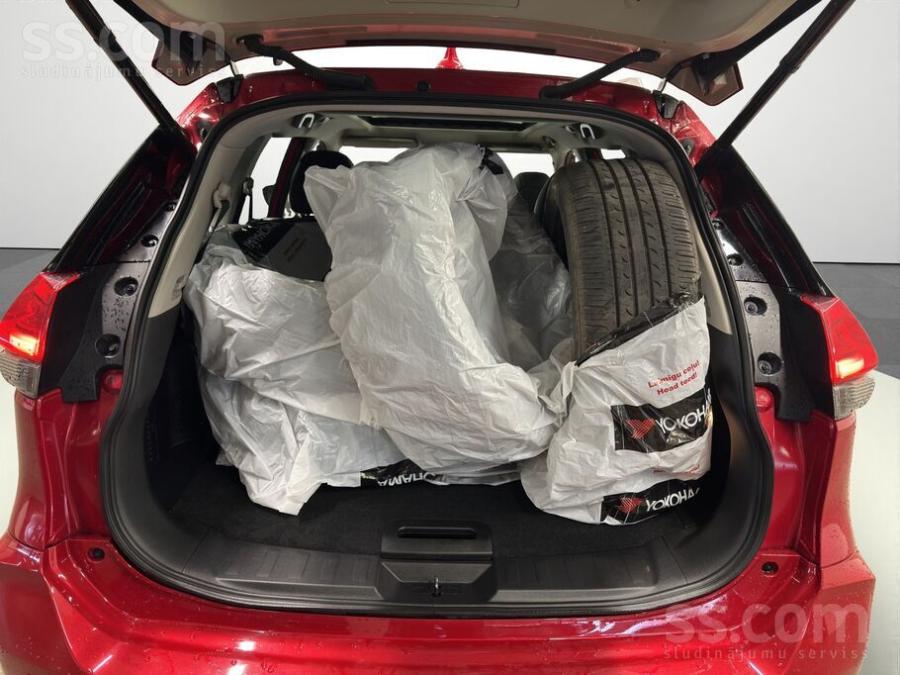 Red Nissan X-Trail 2018 in Riga, with an engine capacity of 1.60 L and mileage of 65 thousand km for 16990 €, photo 20 on AUTOMOTO.COM.LV
