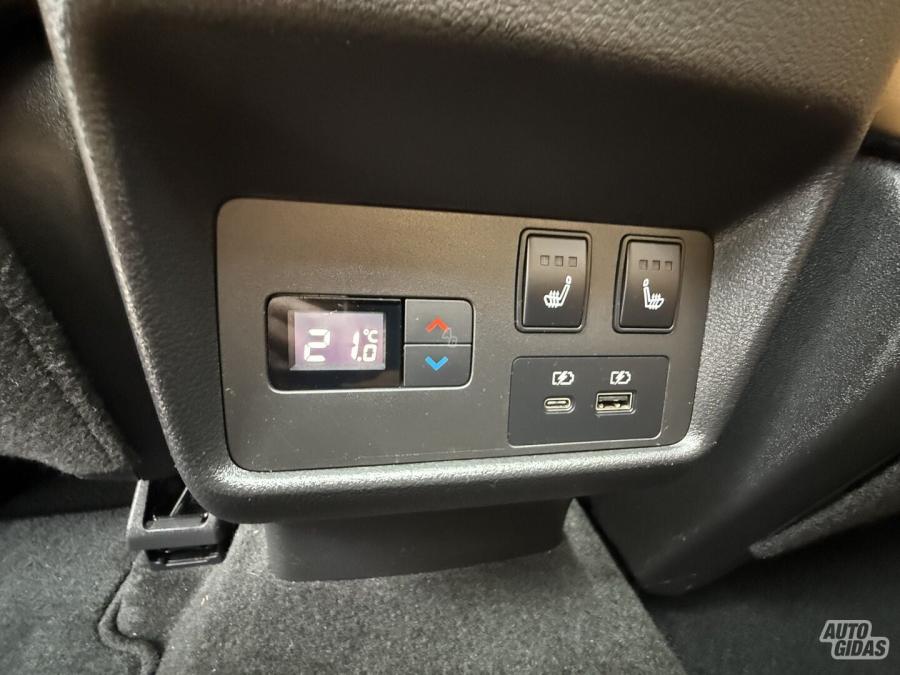 Red Nissan X-Trail 2021 in Kretinga, with an engine capacity of 2.50 L and mileage of 68 thousand km for 24999 €, photo 30 on AUTOMOTO.COM.LV