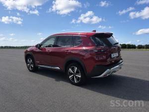 Sarkans Nissan X-Trail 2023 Rīga, ar dzinēja tilpumu 1.50 L un nobraukumu 40 tūkst. km par 33000 €, foto 3 vietnē AUTOMOTO.COM.LV
