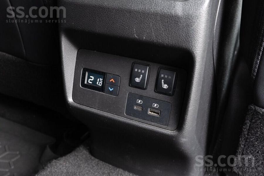 Sarkans Nissan X-Trail 2023 Rīga, ar dzinēja tilpumu 1.50 L un nobraukumu 40 tūkst. km par 33900 €, foto 11 vietnē AUTOMOTO.COM.LV
