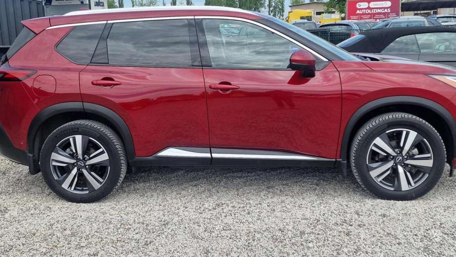 Red Nissan X-Trail 2023 in Kretinga, with an engine capacity of 1.50 L and mileage of 64 thousand km for 24499 €, photo 5 on AUTOMOTO.COM.LV