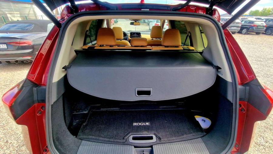 Red Nissan X-Trail 2023 in Kretinga, with an engine capacity of 1.50 L and mileage of 64 thousand km for 24499 €, photo 31 on AUTOMOTO.COM.LV