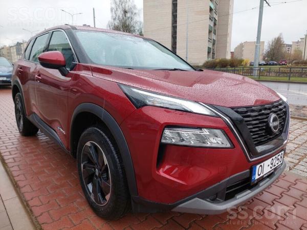 Sarkans Nissan X-Trail 2026 Daugavpils, ar dzinēja tilpumu 1.50 L un nobraukumu 3 tūkst. km par 39773 €, foto 3 vietnē AUTOMOTO.COM.LV